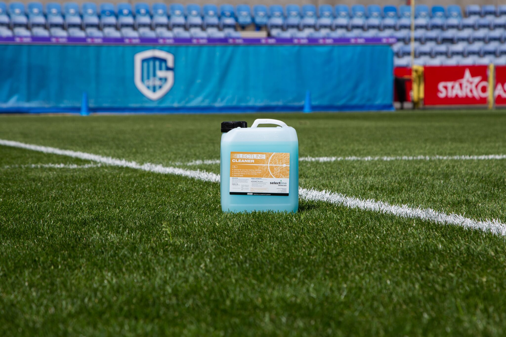 Line marking paint for the lines of your football field - Selectline